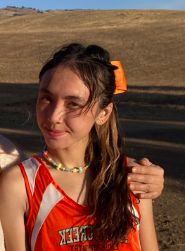 Cross Country Runner, Mary Howard, leads Silver Creek High School Girls ...